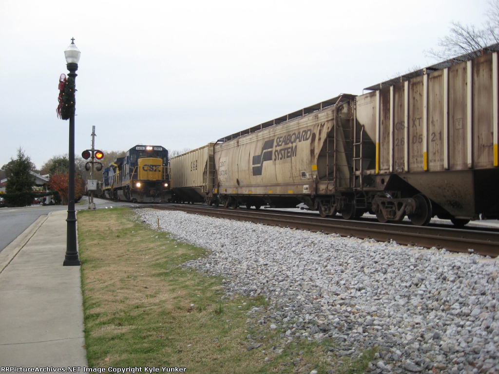 SB work train W031 meets K828